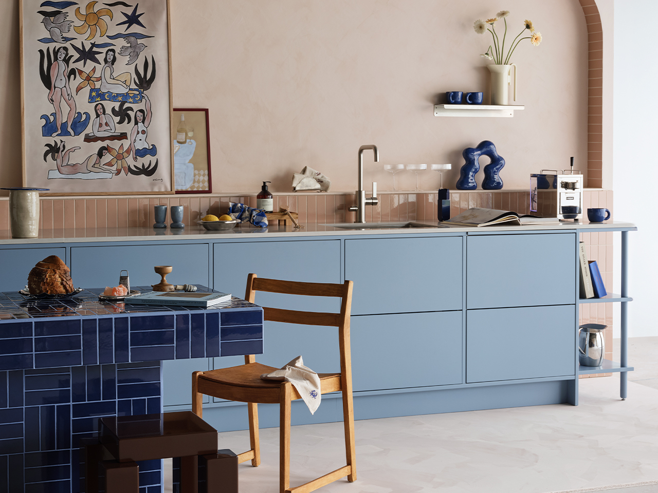 Huvudkontor och produktion i Vedum